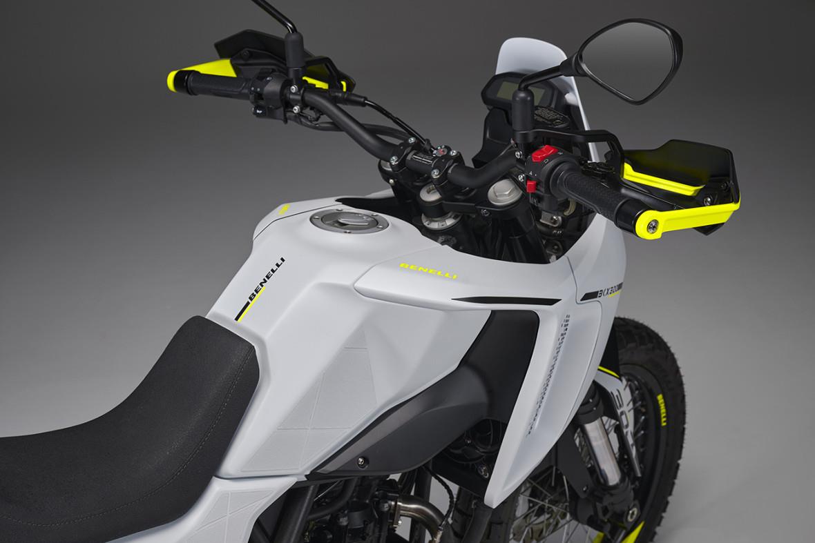 Benelli Bkx Price Specs Review Pics And Mileage In India